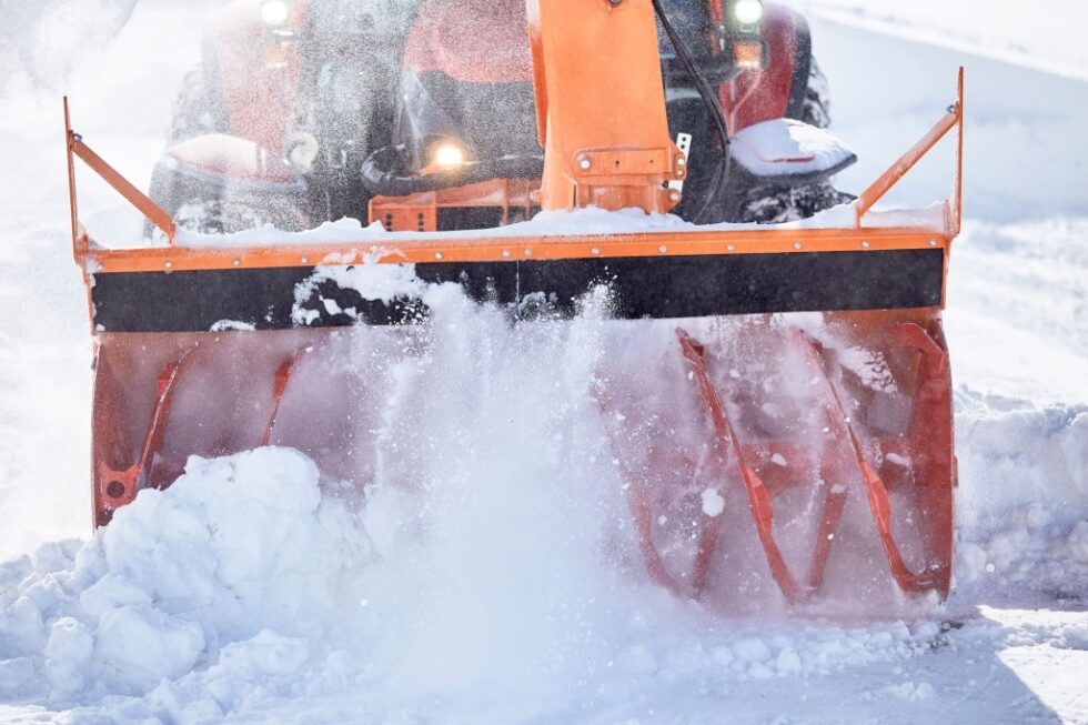 Best Single Stage Snow Blowers 2021 to Make Snow Clearing Easy - Smart ...