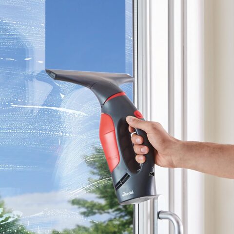 Quick Review of The Vileda Windomatic Power Window Vacuum Cleaner ...